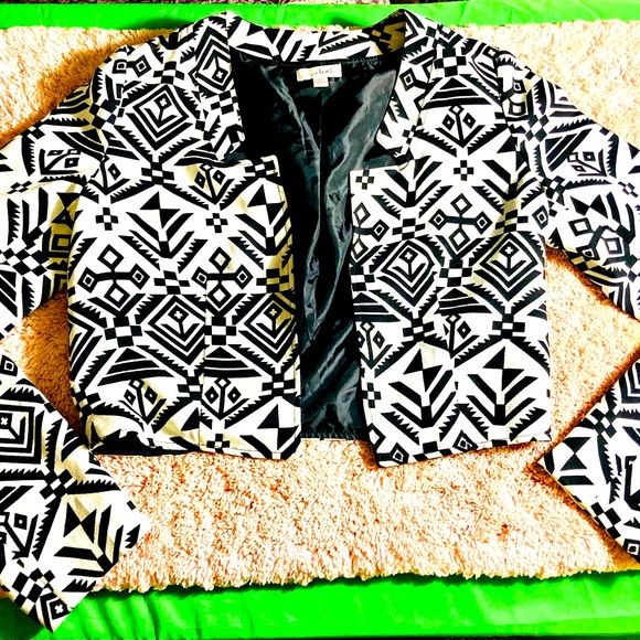 Charming Charlie | Jackets & Coats | Charming Charlie Aztec Print ...